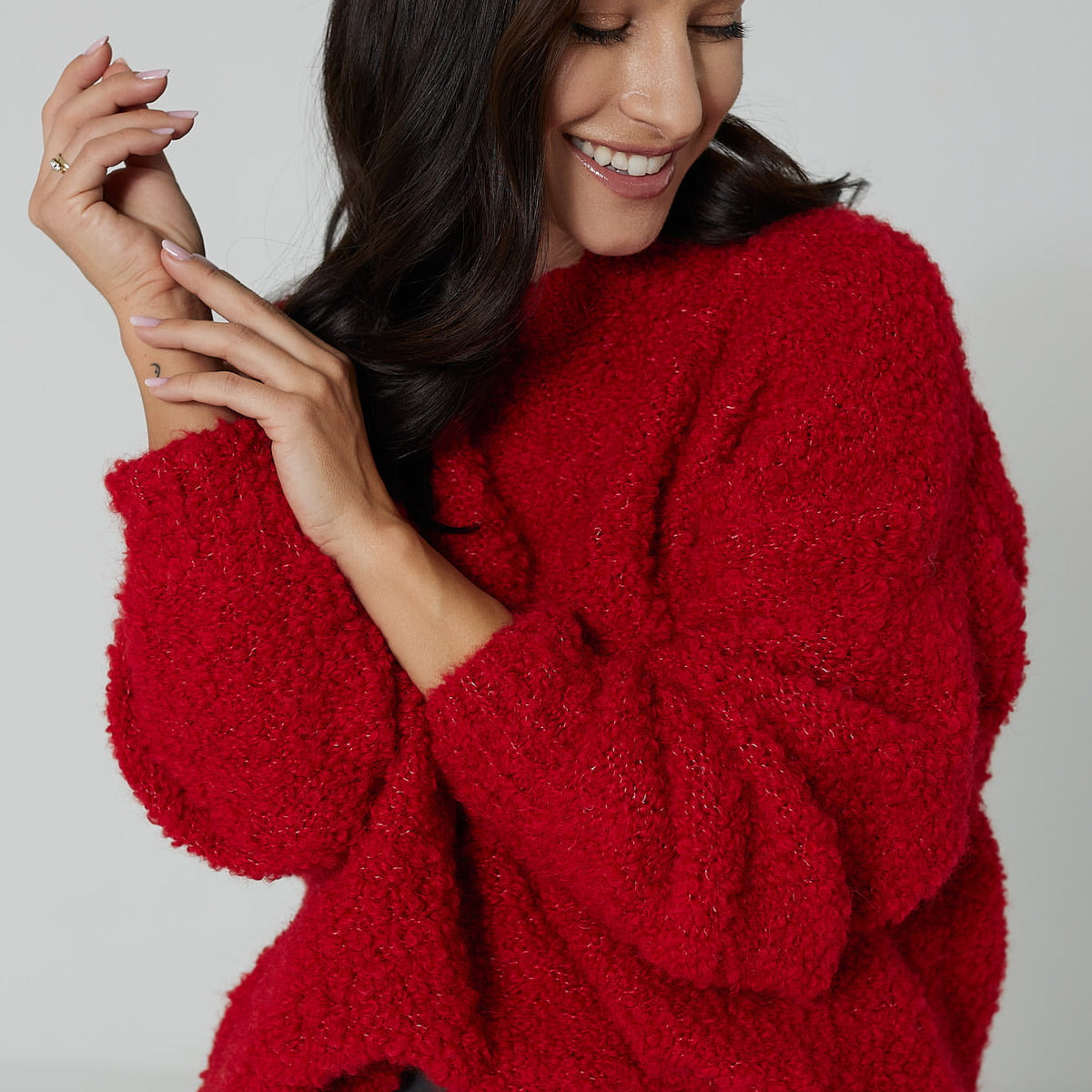 Buckle Hug Sweater Red – MKTP