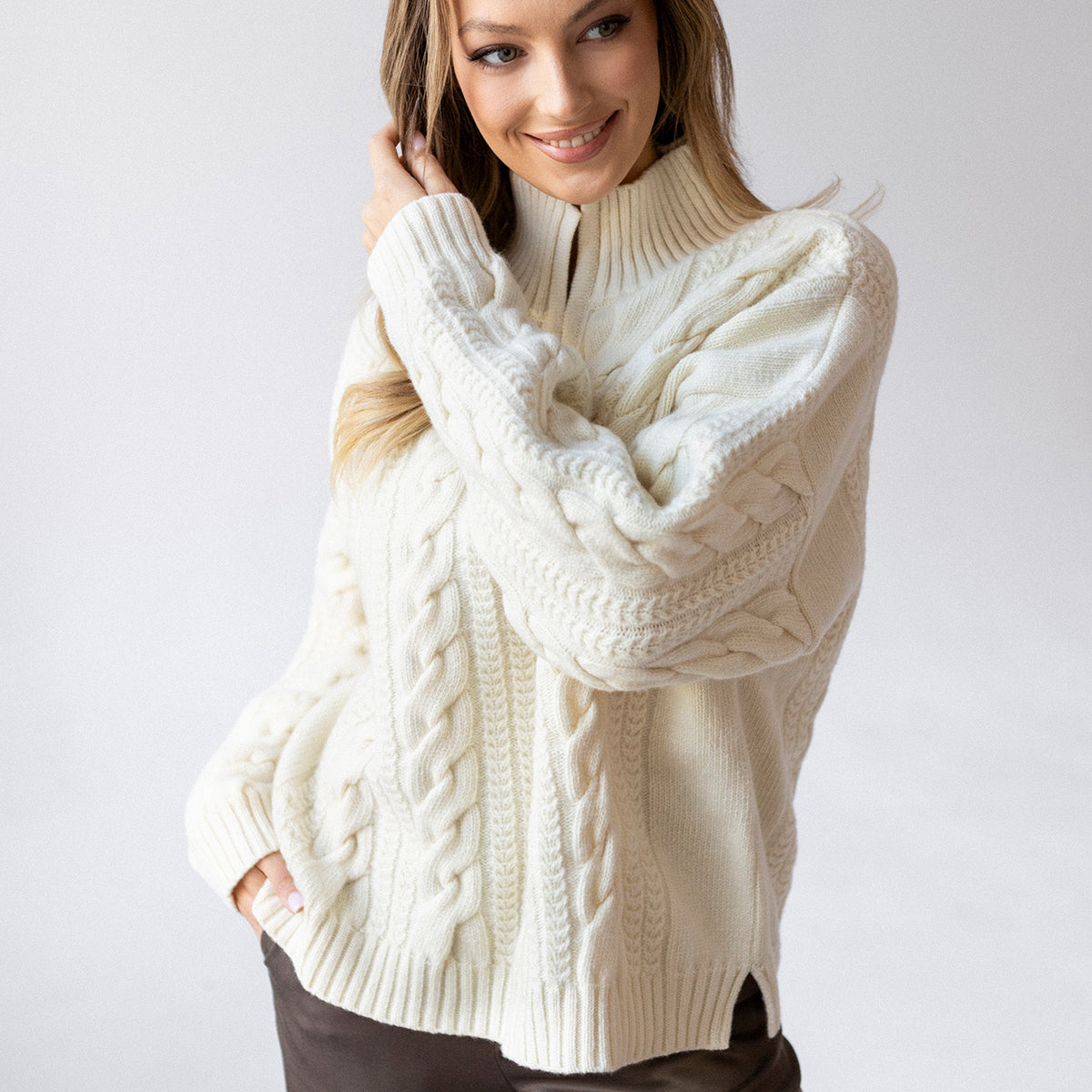 Sweter Wool Obsession Śmietankowy – MKTP